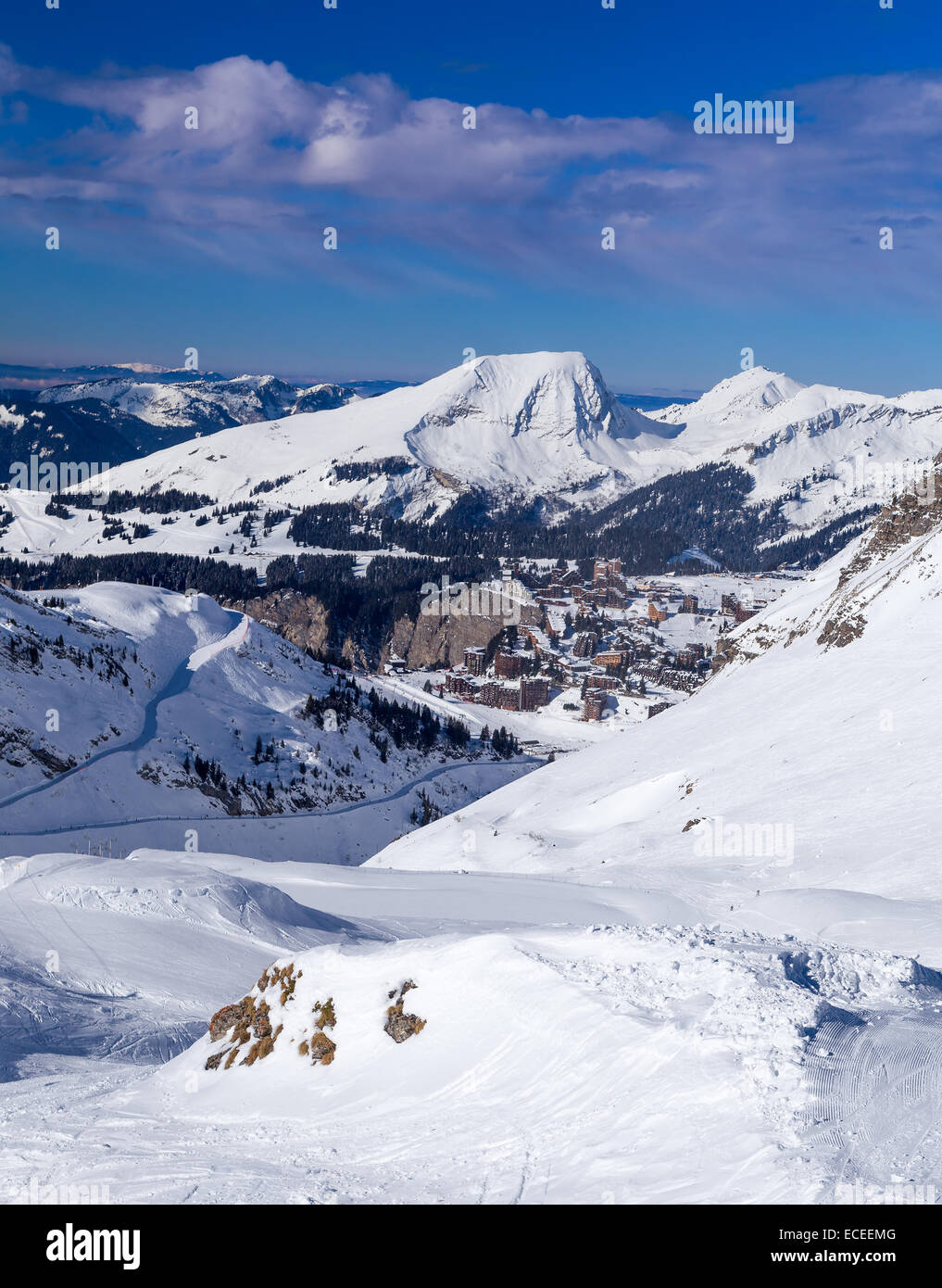 Ski slopes, mountains and Avoriaz Stock Photo - Alamy