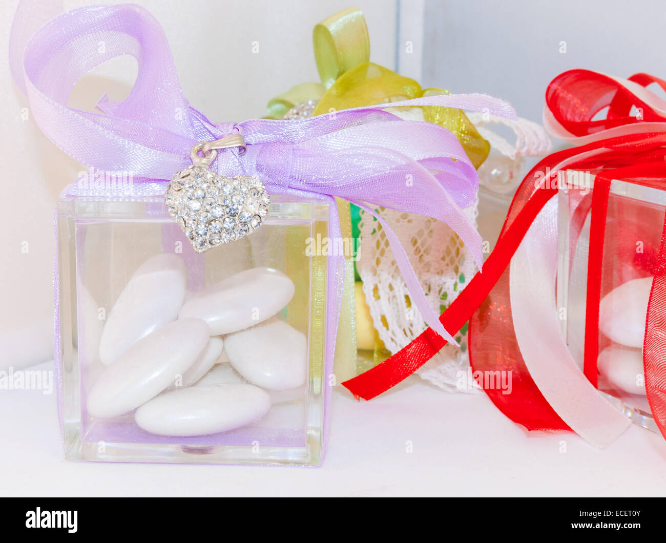 Box for wedding confetti. Little object for wedding Stock Photo - Alamy