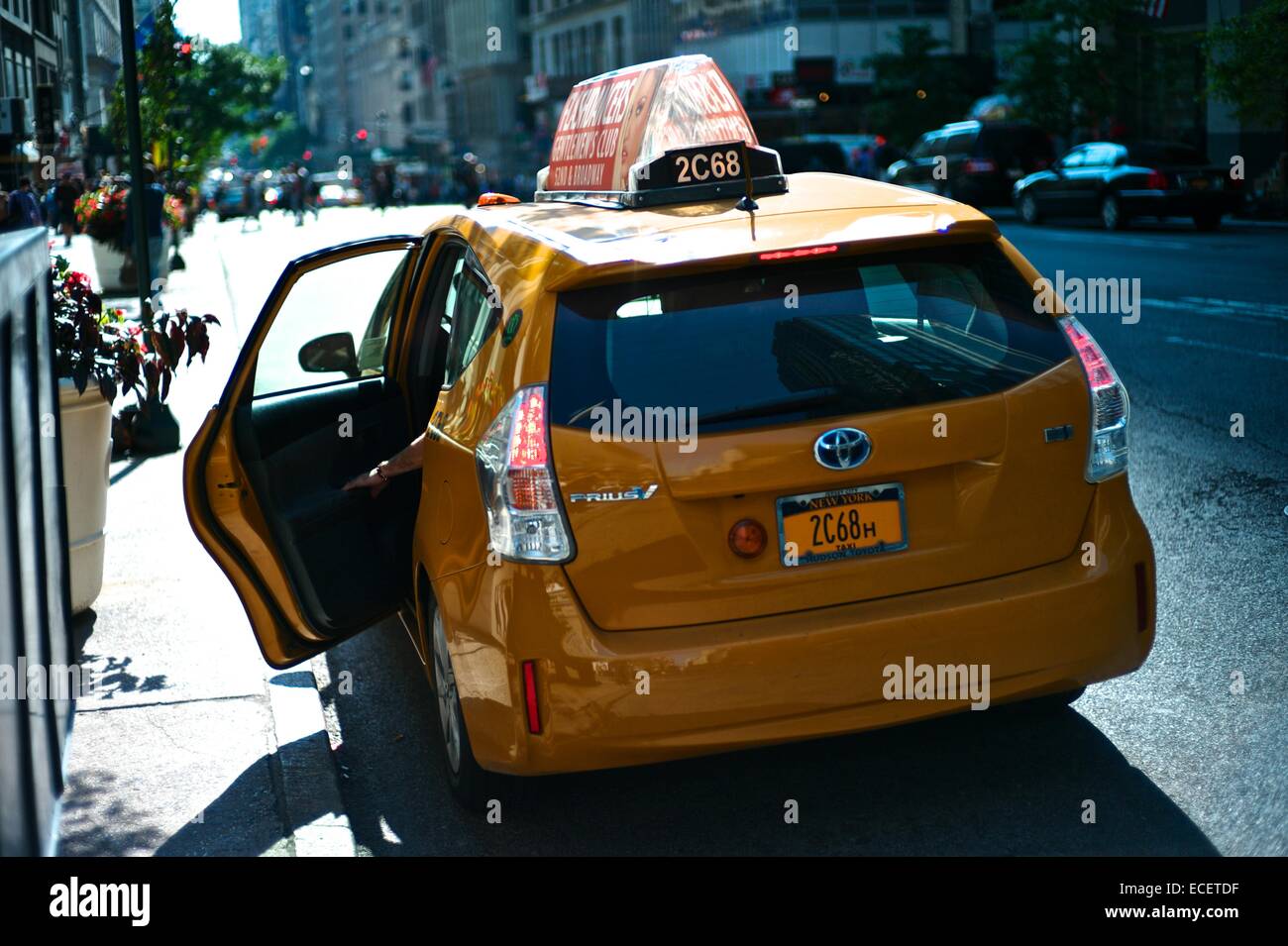 Car traffic cab hi-res stock photography and images - Alamy