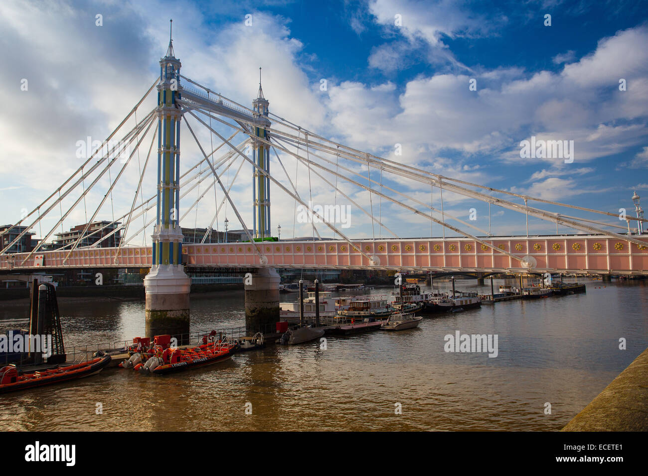 Chelsea river boats hi-res stock photography and images - Alamy