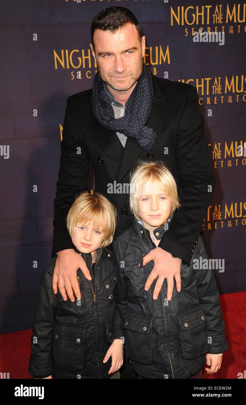 Liev schreiber alexander pete samuel kai night at the museum hi-res ...