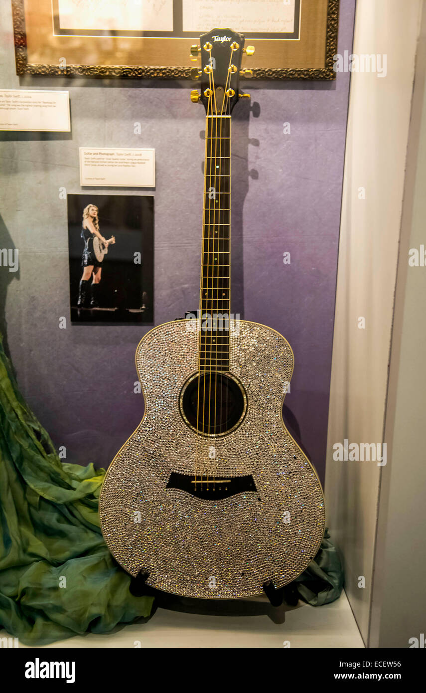 Taylor swifts home hi-res stock photography and images - Alamy