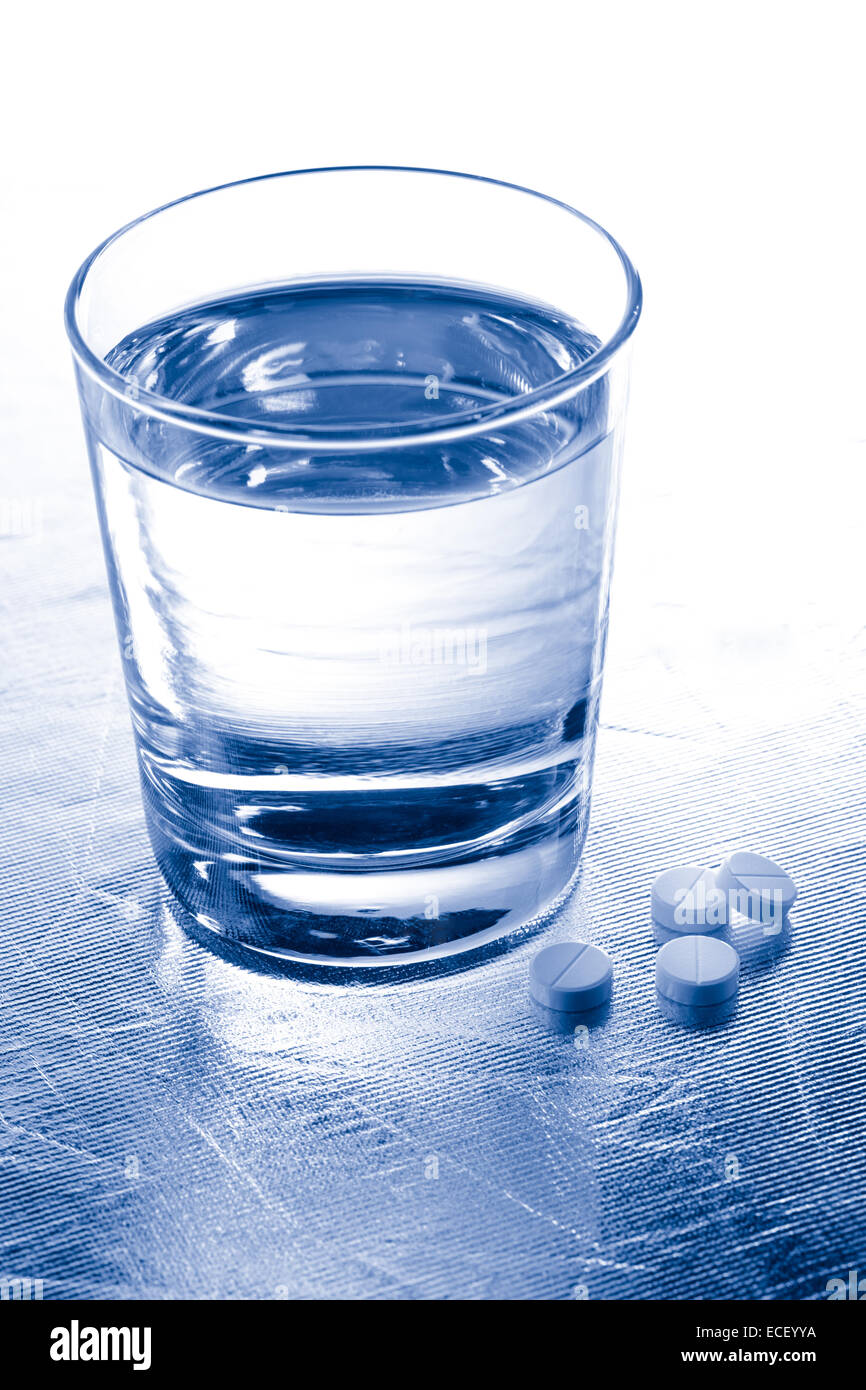 Clear blue pill hi-res stock photography and images - Alamy