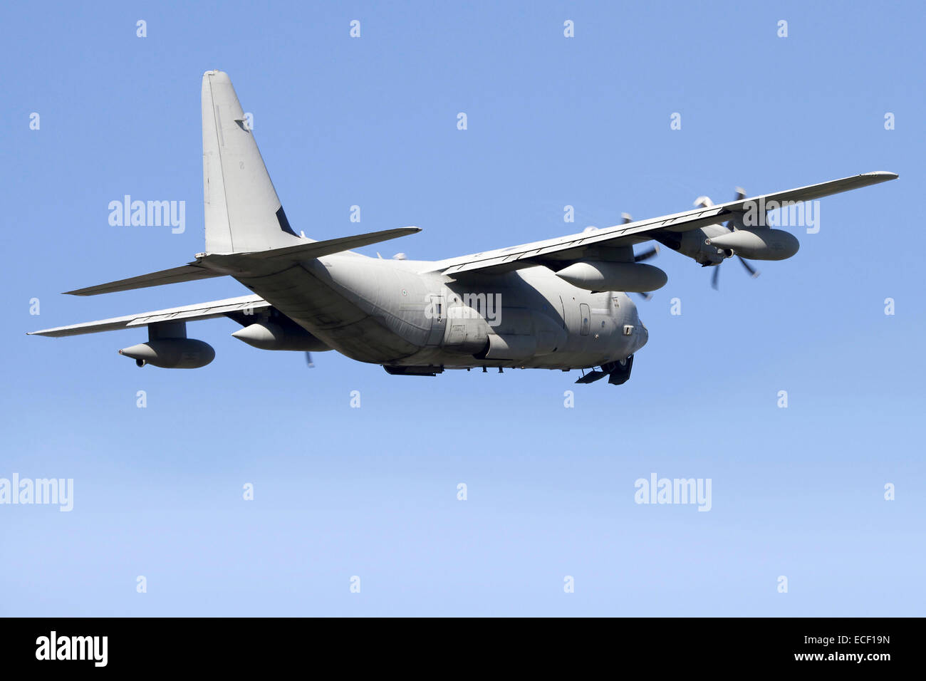 Lockeed Martin KC-130J tanker of the Italian Air Force Stock Photo - Alamy