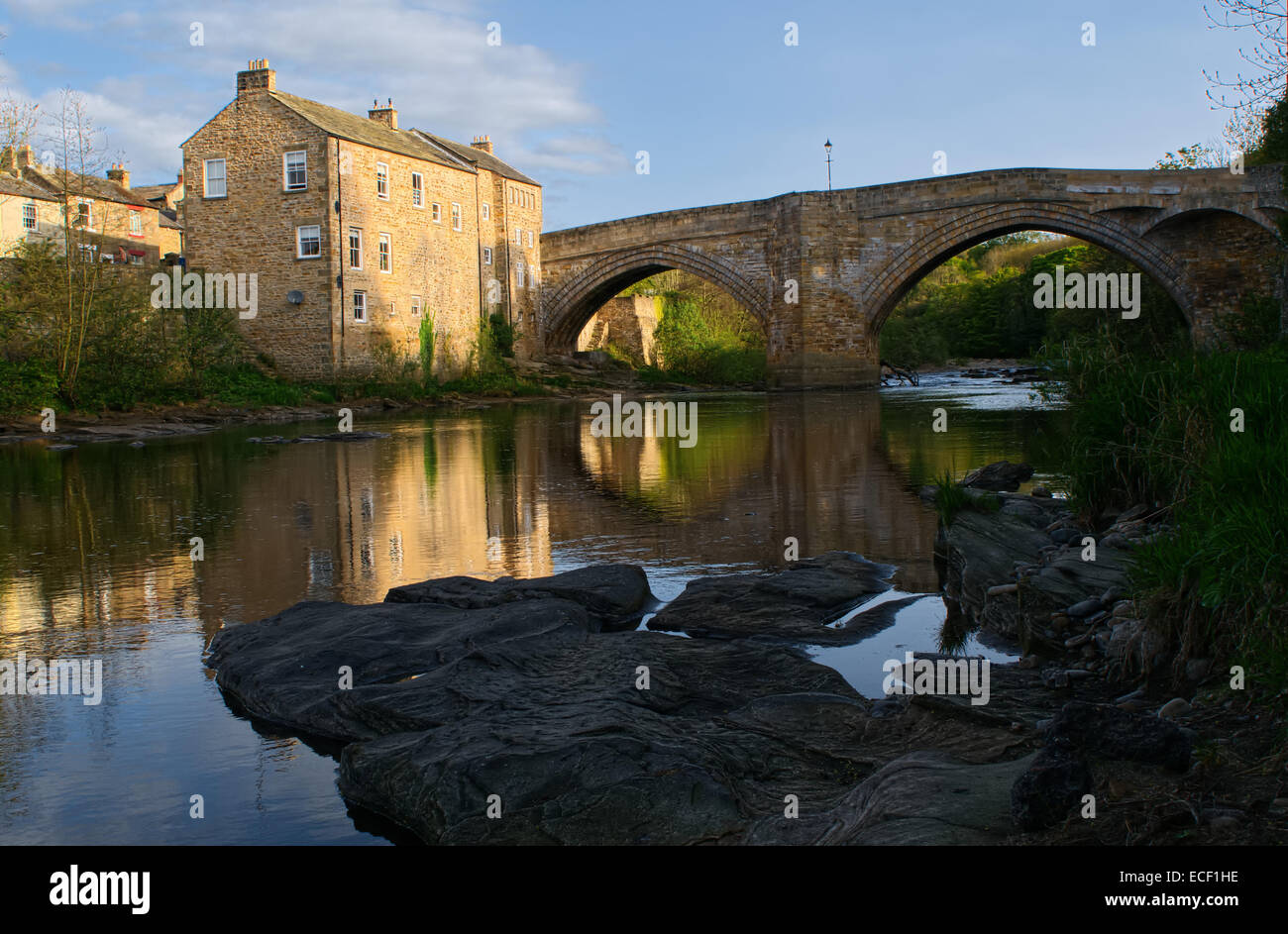 The County Bridge at Barnard Castle spanning the River Tees, County ...