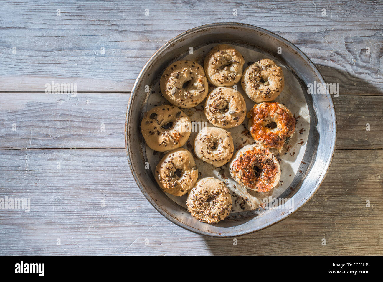 Bagels in vintage baking tray Stock Photo - Alamy