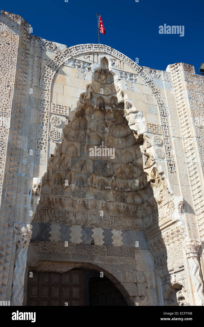 Entrance of the caravanserai in Sultan Han Stock Photo - Alamy