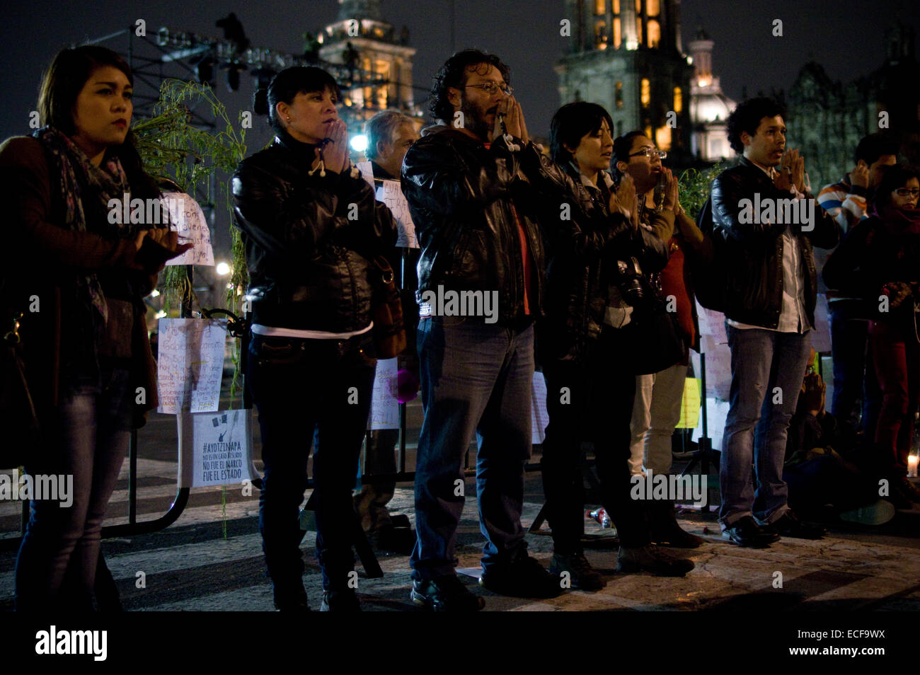 Prayer protest school hi-res stock photography and images - Alamy