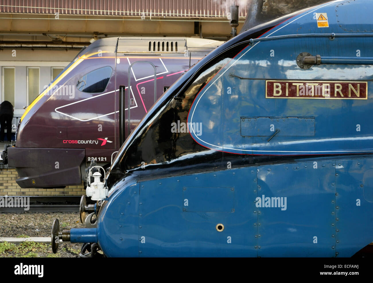 New york train station christmas hi-res stock photography and images ...