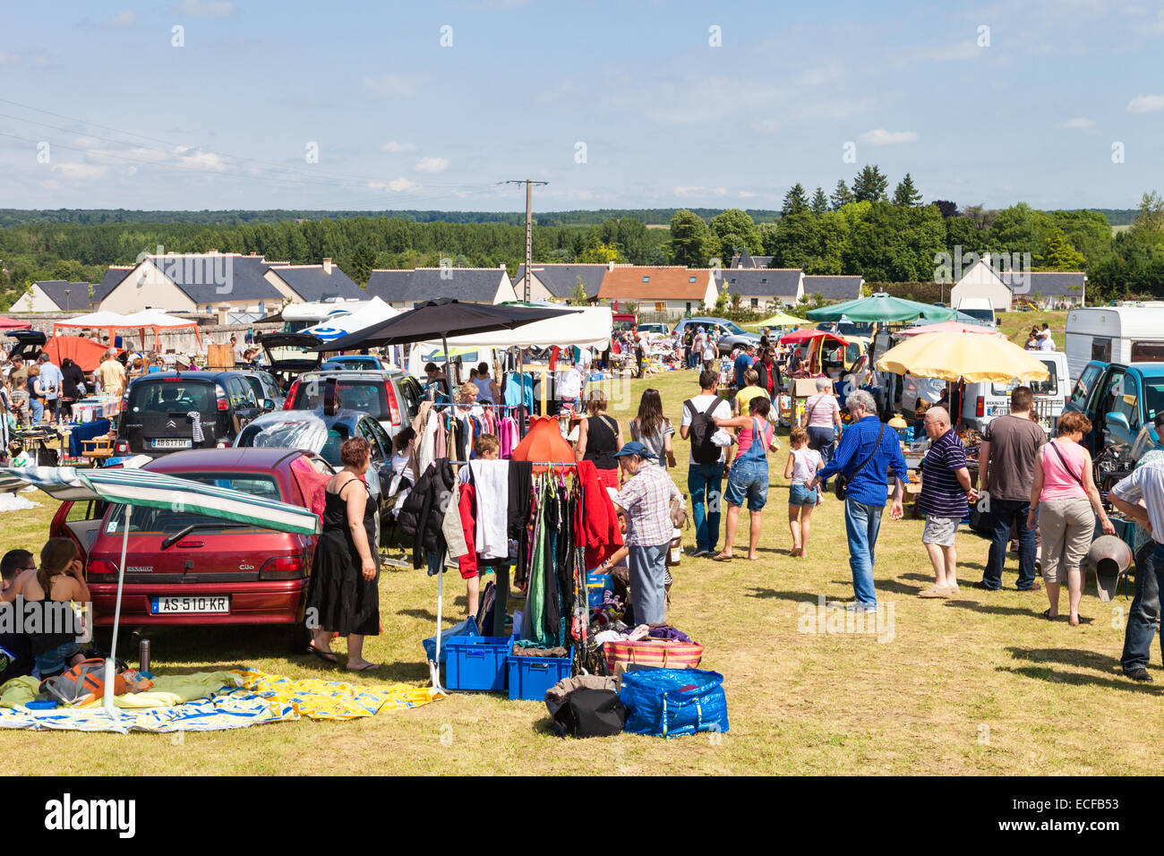 French brocant hi-res stock photography and images - Alamy