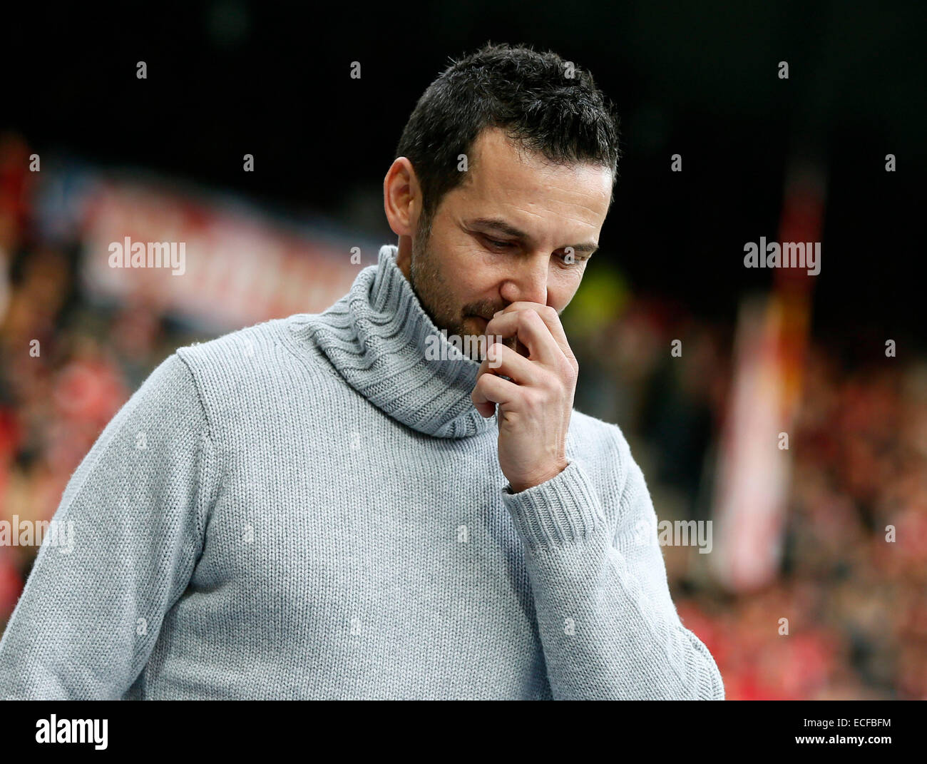 Freiburg, Germany. 13th Dec, 2014. Hamburg's coach Joe Zinnbauer reacts ...