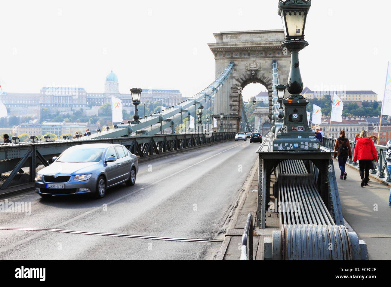 The Széchenyi Chain Bridge in autumn, Budapest, Hungary Stock Photo - Alamy