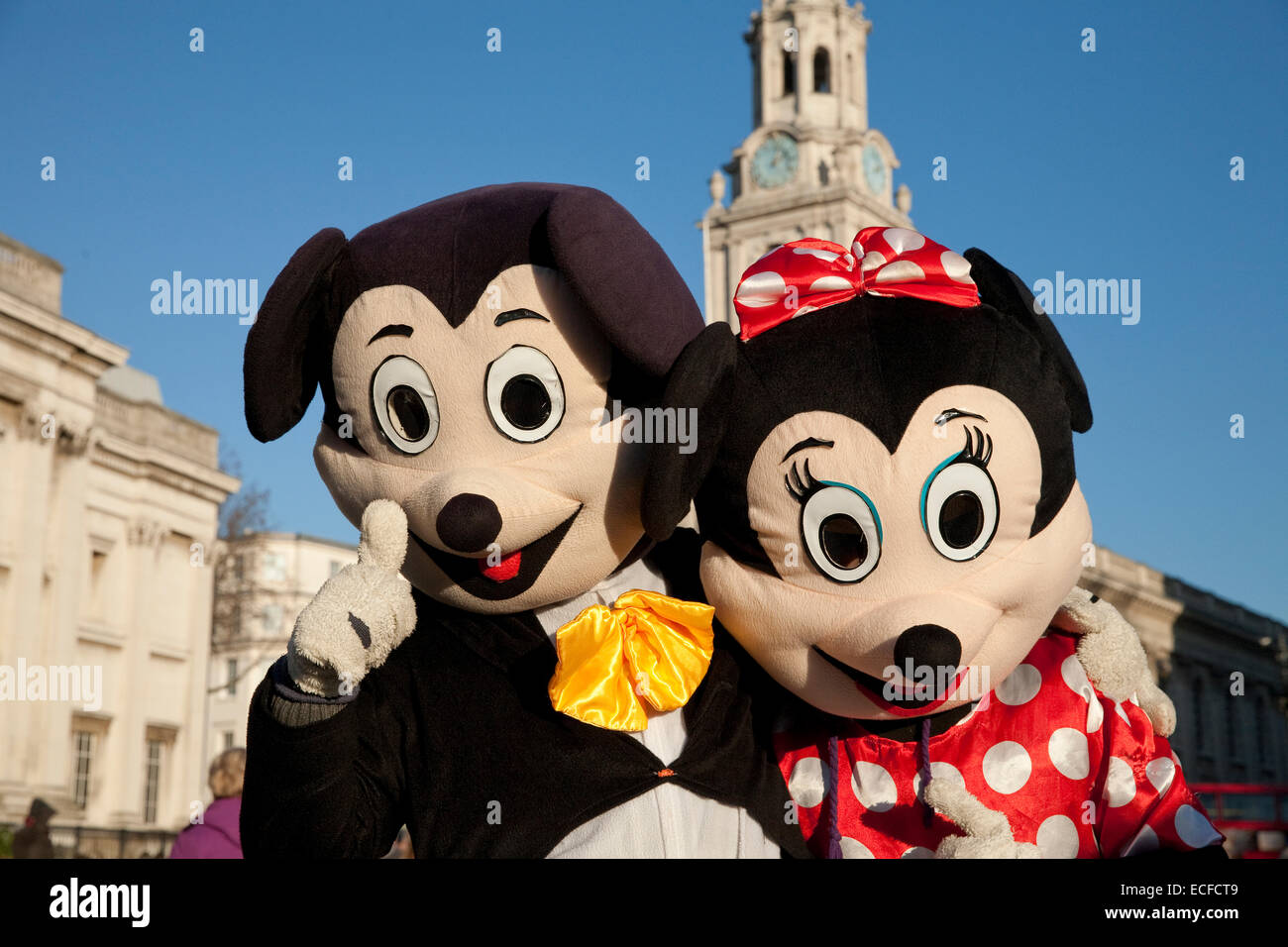 Mickey and Minnie Mouse pose in Trafalgar Square Stock Photo - Alamy