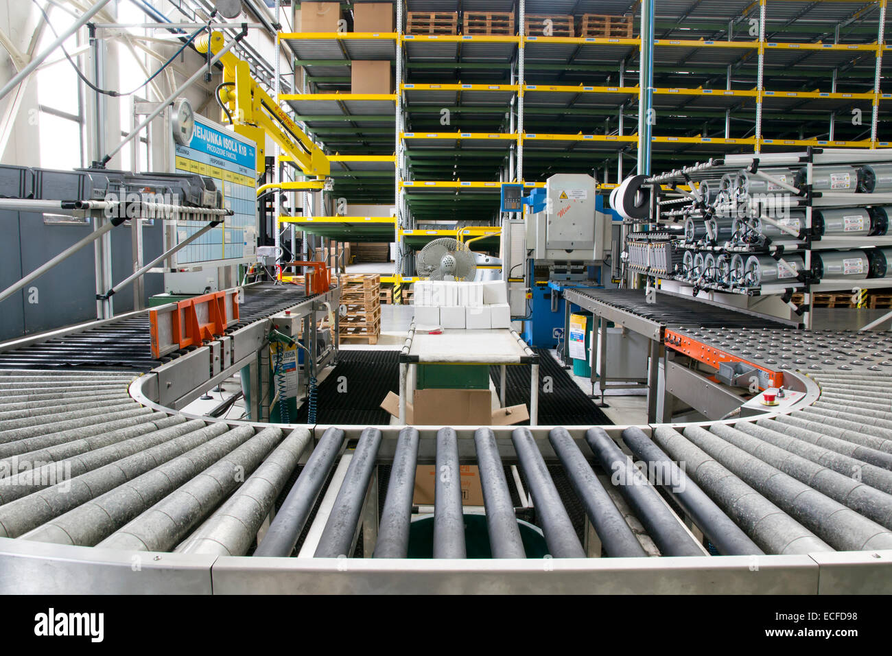 Robot assembly line hi-res stock photography and images - Alamy