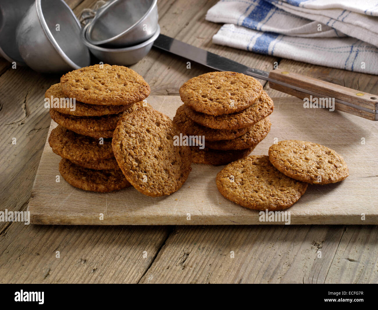Graham crackers traybake hi-res stock photography and images - Alamy