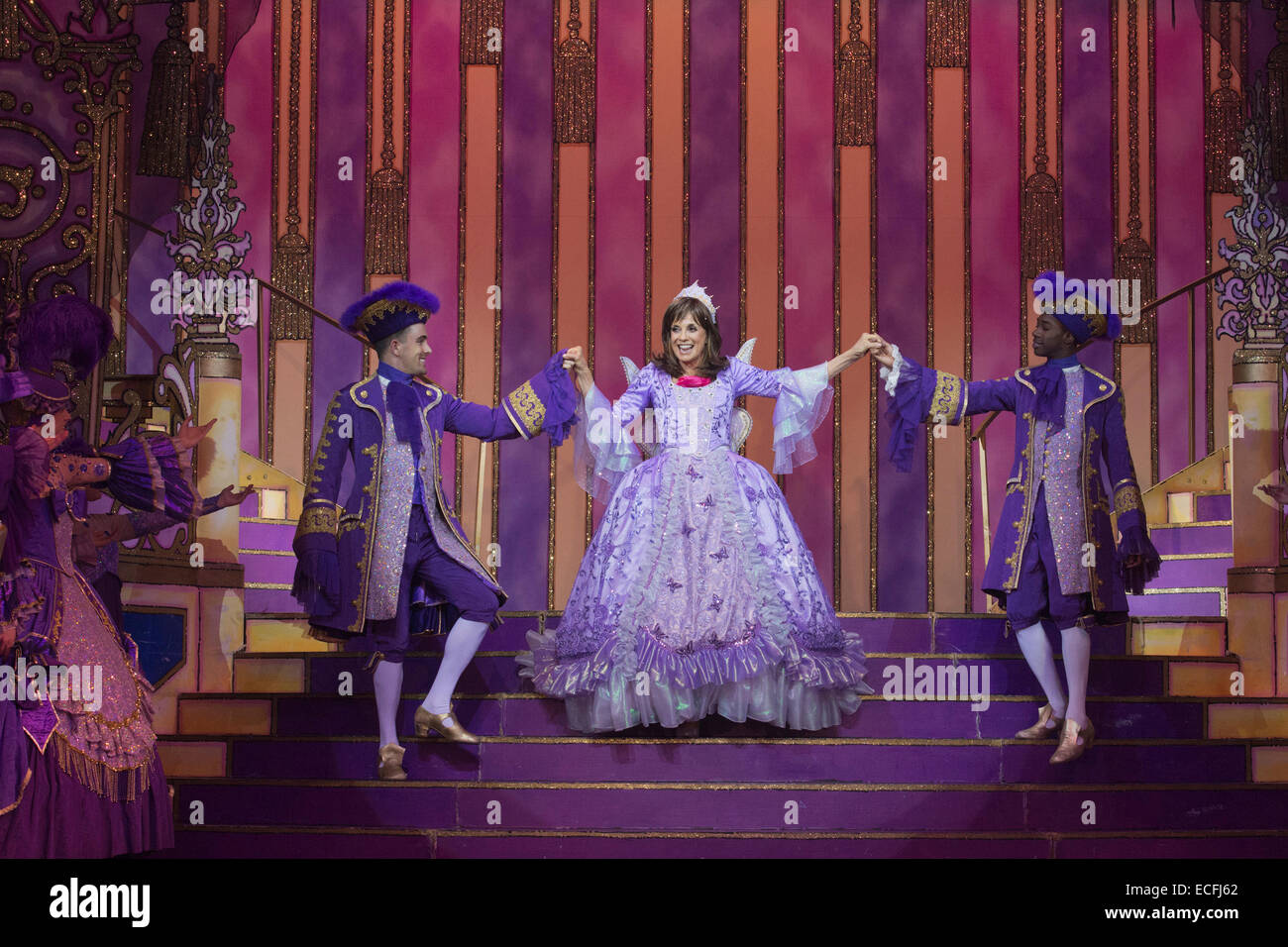 Pictured: Linda Gray. Dress rehearsal of the pantomime Cinderella ...