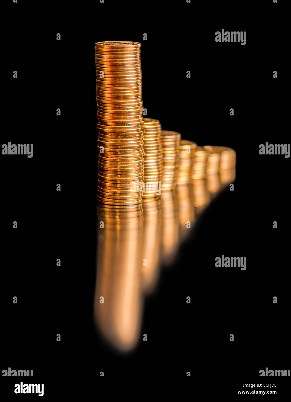 Fortune graph chart shows hi-res stock photography and images - Alamy