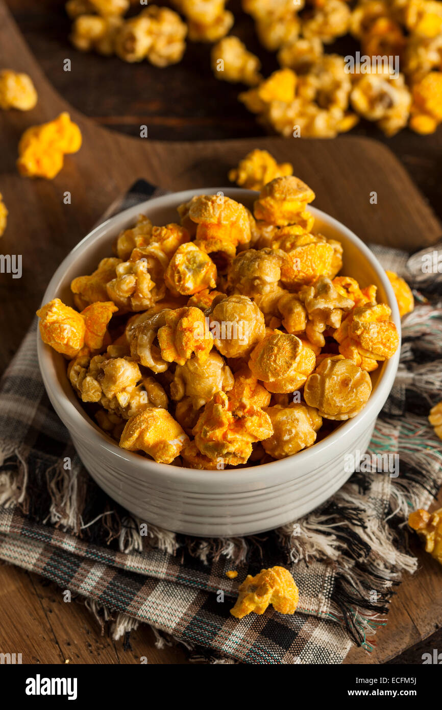 Chicago Style Caramel and Cheese Popcorn Mixture Stock Photo - Alamy
