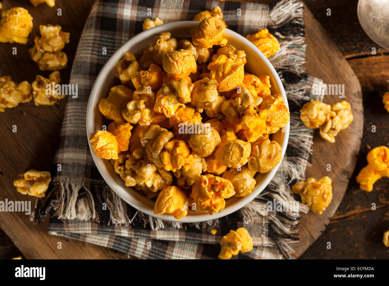 Chicago Style Caramel and Cheese Popcorn Mixture Stock Photo - Alamy