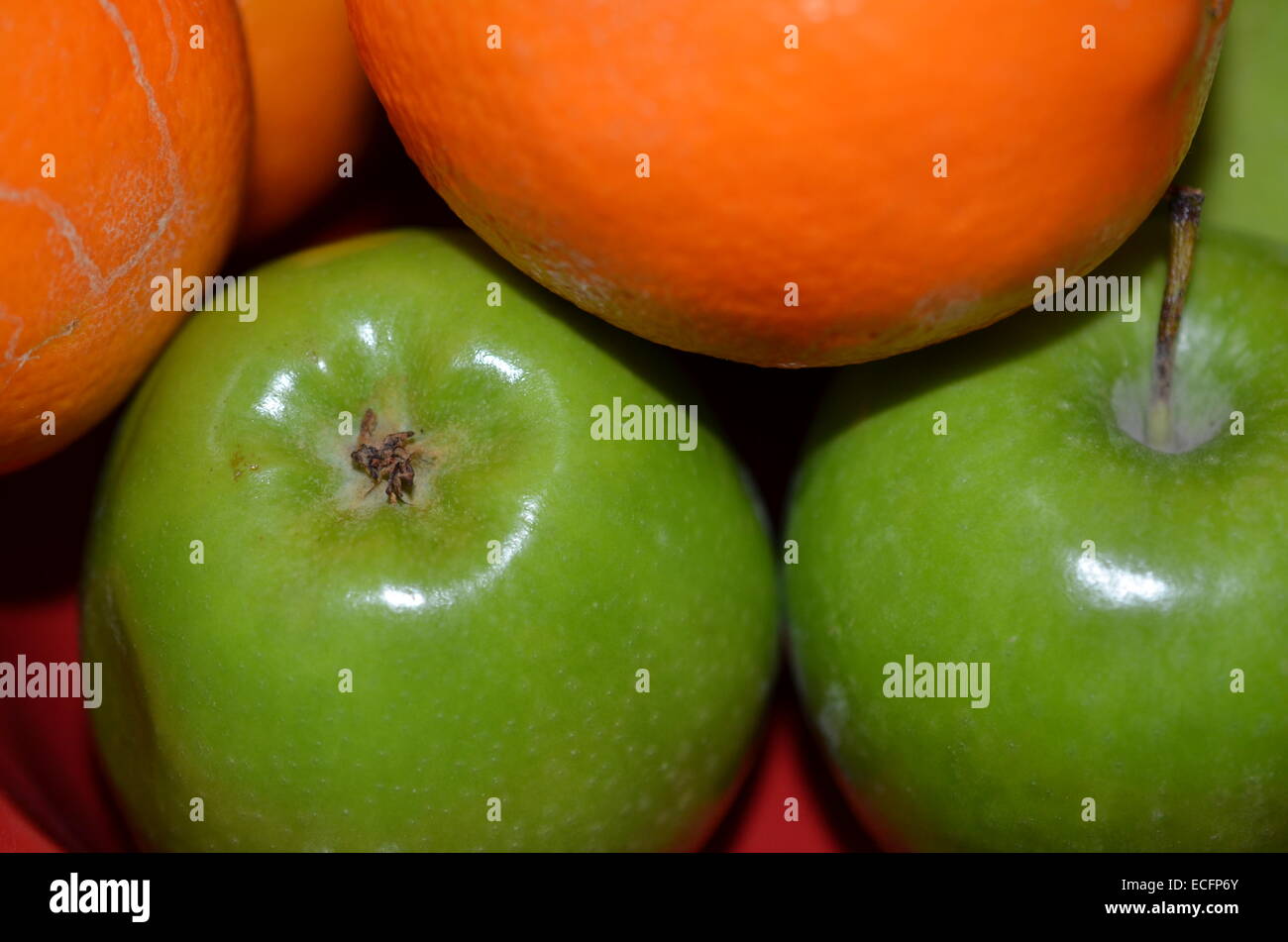 apples and oranges Stock Photo - Alamy