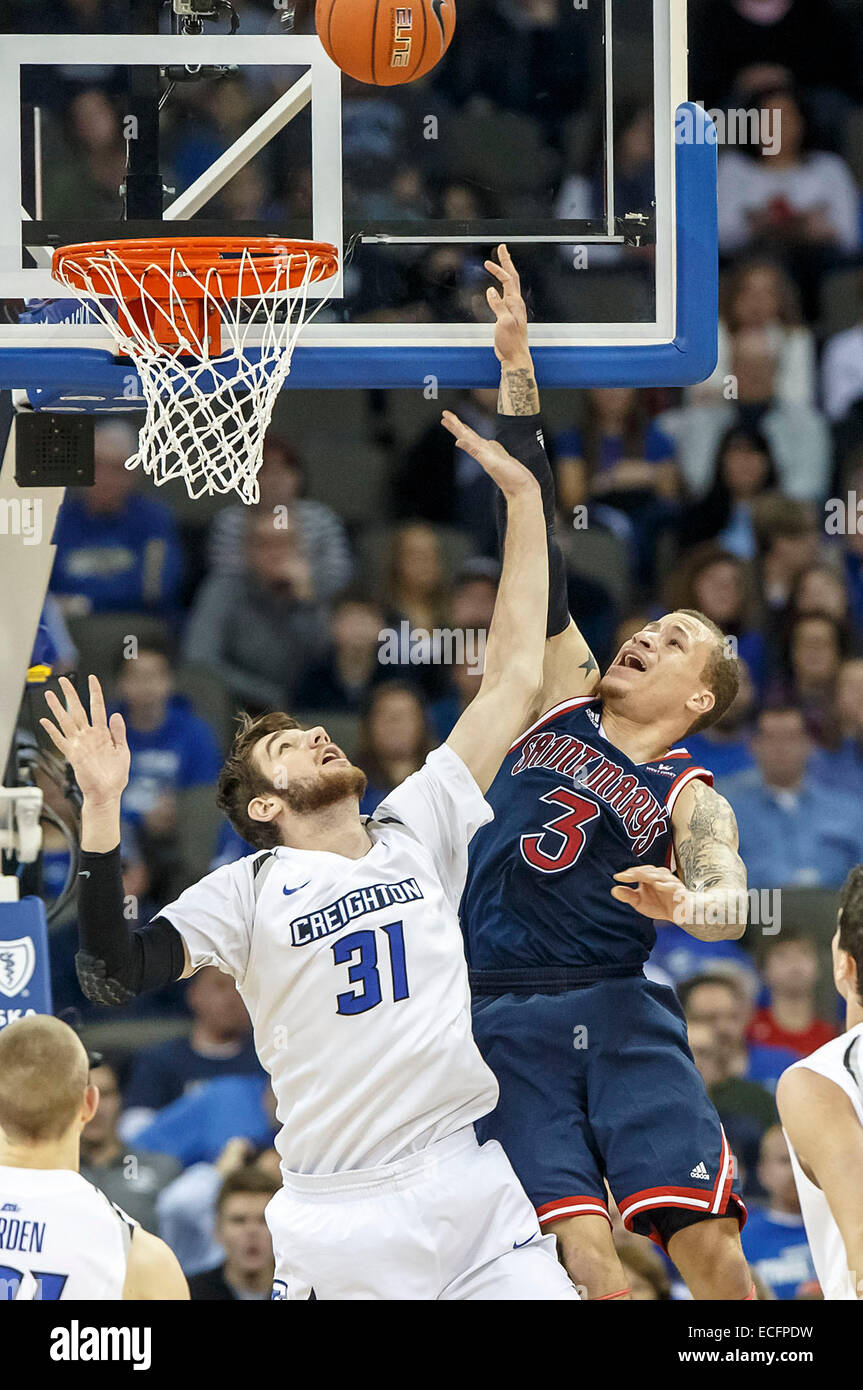 Omaha, NE USA. 13th Dec, 2014. St. Mary's Gaels guard Kerry Carter #3 ...