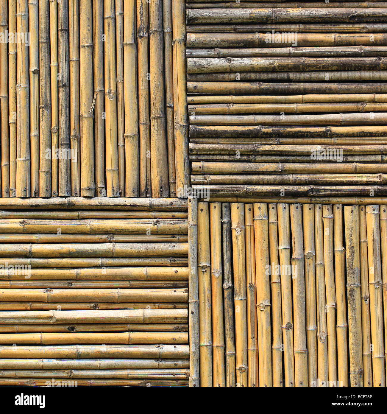 Old woven wood wall pattern or background Stock Photo - Alamy