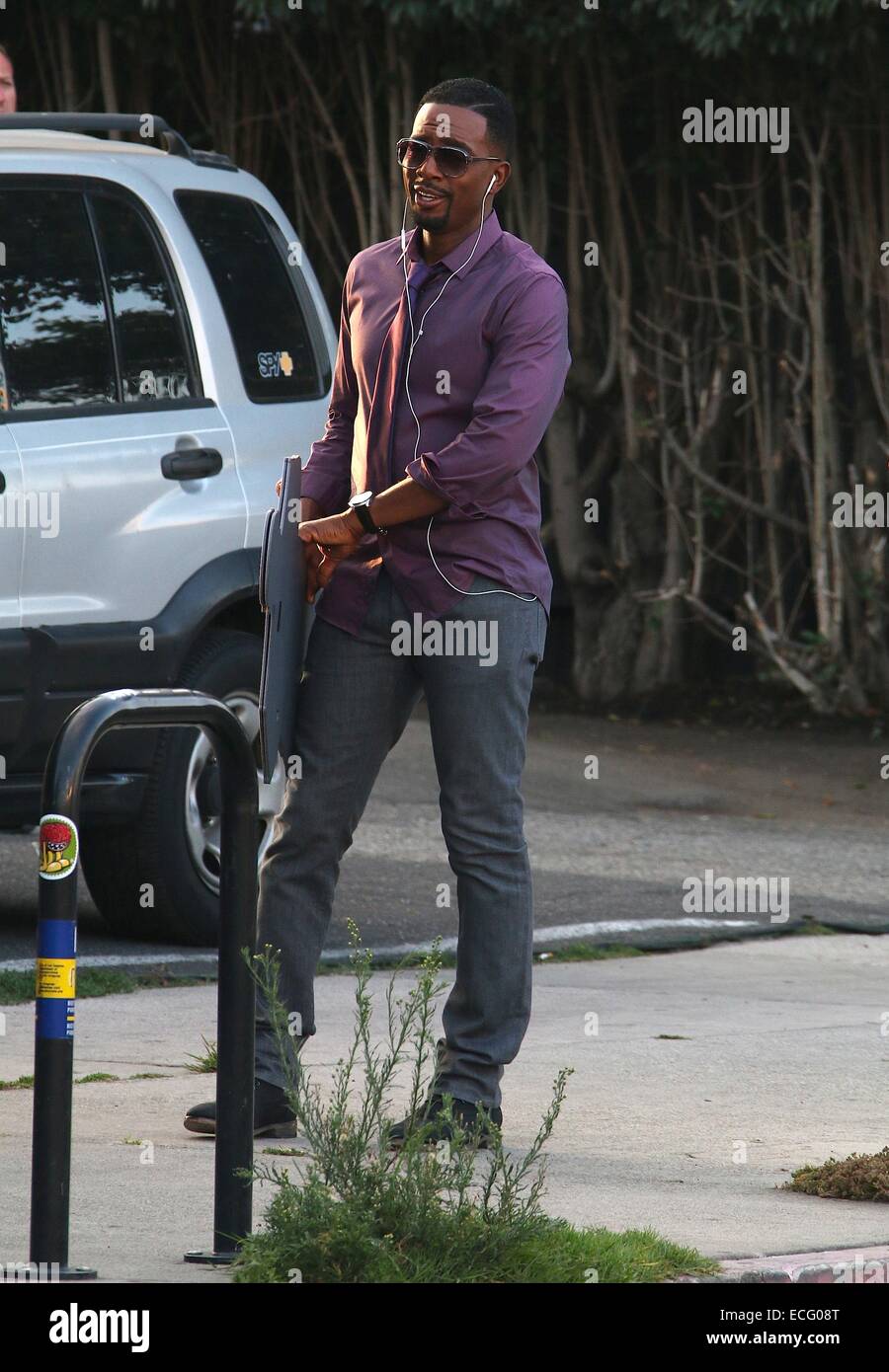 Bill Bellamy on set for filming his new movie on Beverly Boulevard ...