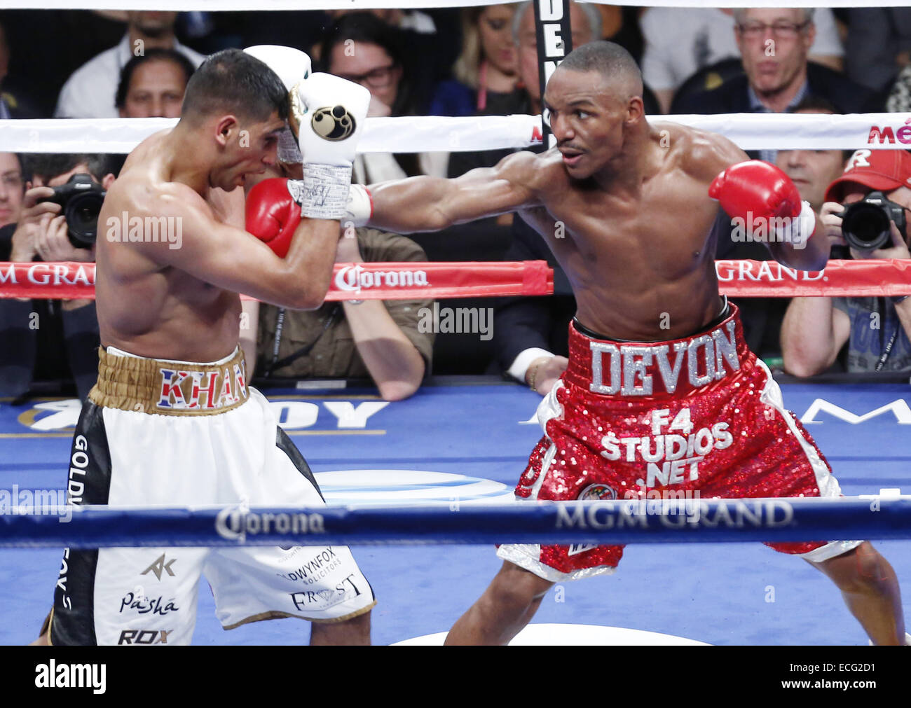 Las Vegas, Nevada, USA. 13th Dec, 2014. DEVON ALEXANDER of the USA ...
