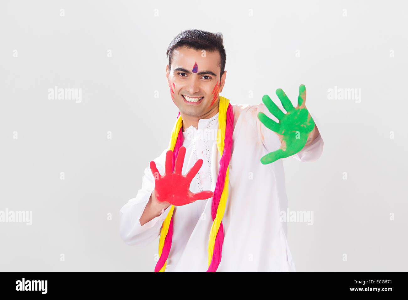 Holi man indian gulal hi-res stock photography and images - Alamy