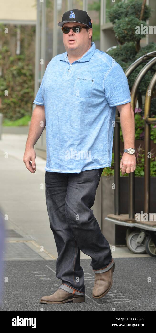 Eric Stonestreet catches a cab in New York Featuring: Eric Stonestreet ...