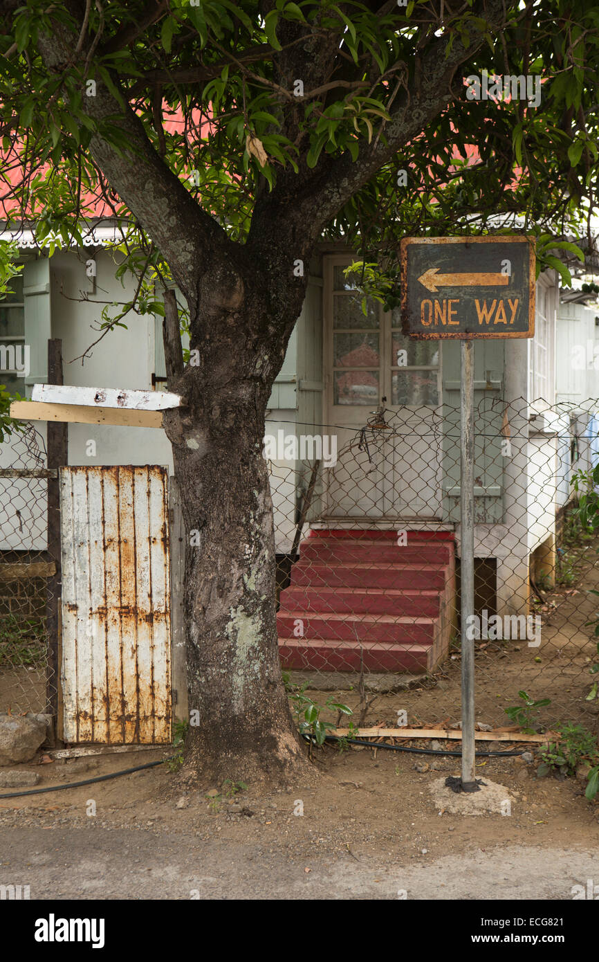 Mauritius, Mahebourg, town centre, gated house entrance by one way road ...
