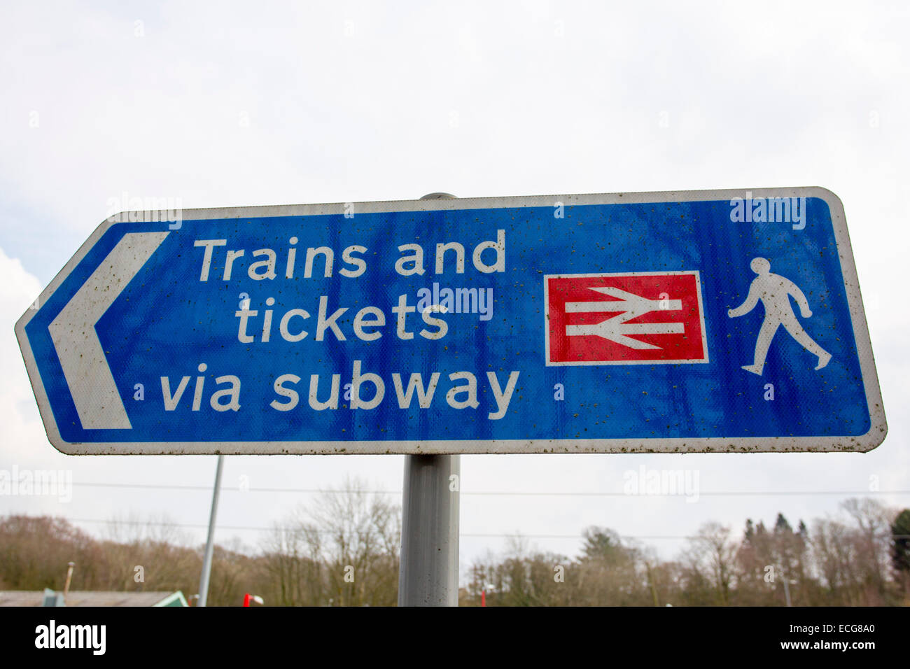 Trains and tickets via subway sign at Oxenholme train station Stock ...