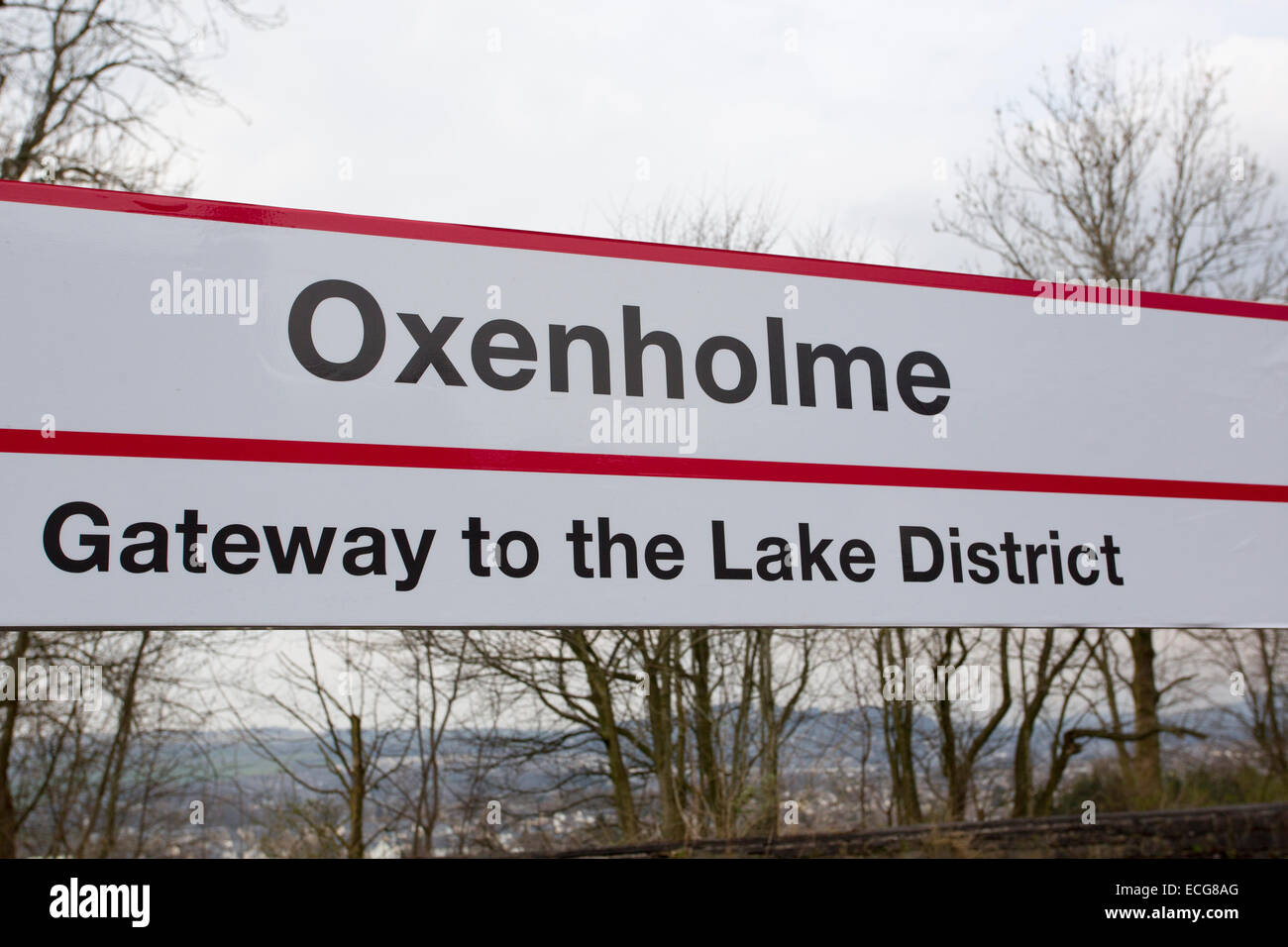 Oxenholme Gateway to the Lake District sign Stock Photo - Alamy