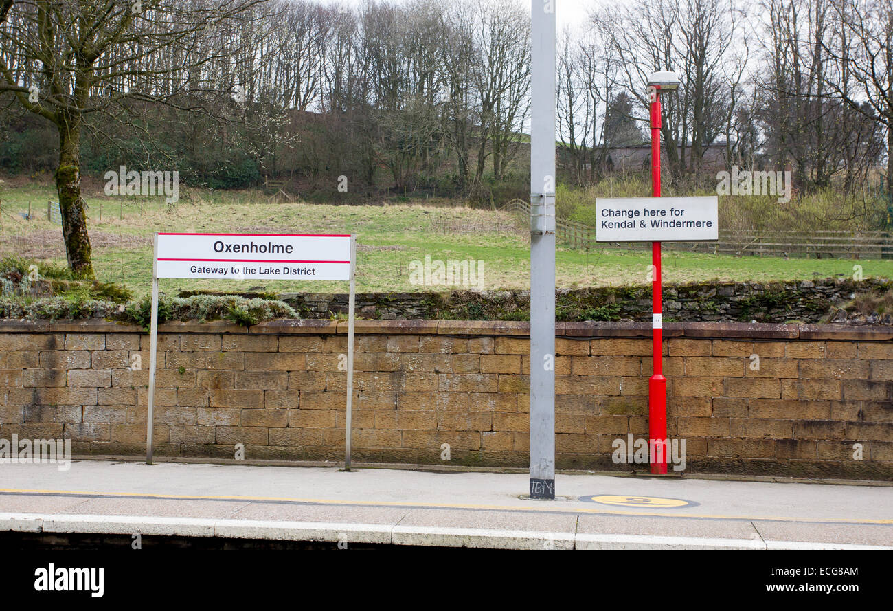Lake District Sign High Resolution Stock Photography and Images - Alamy