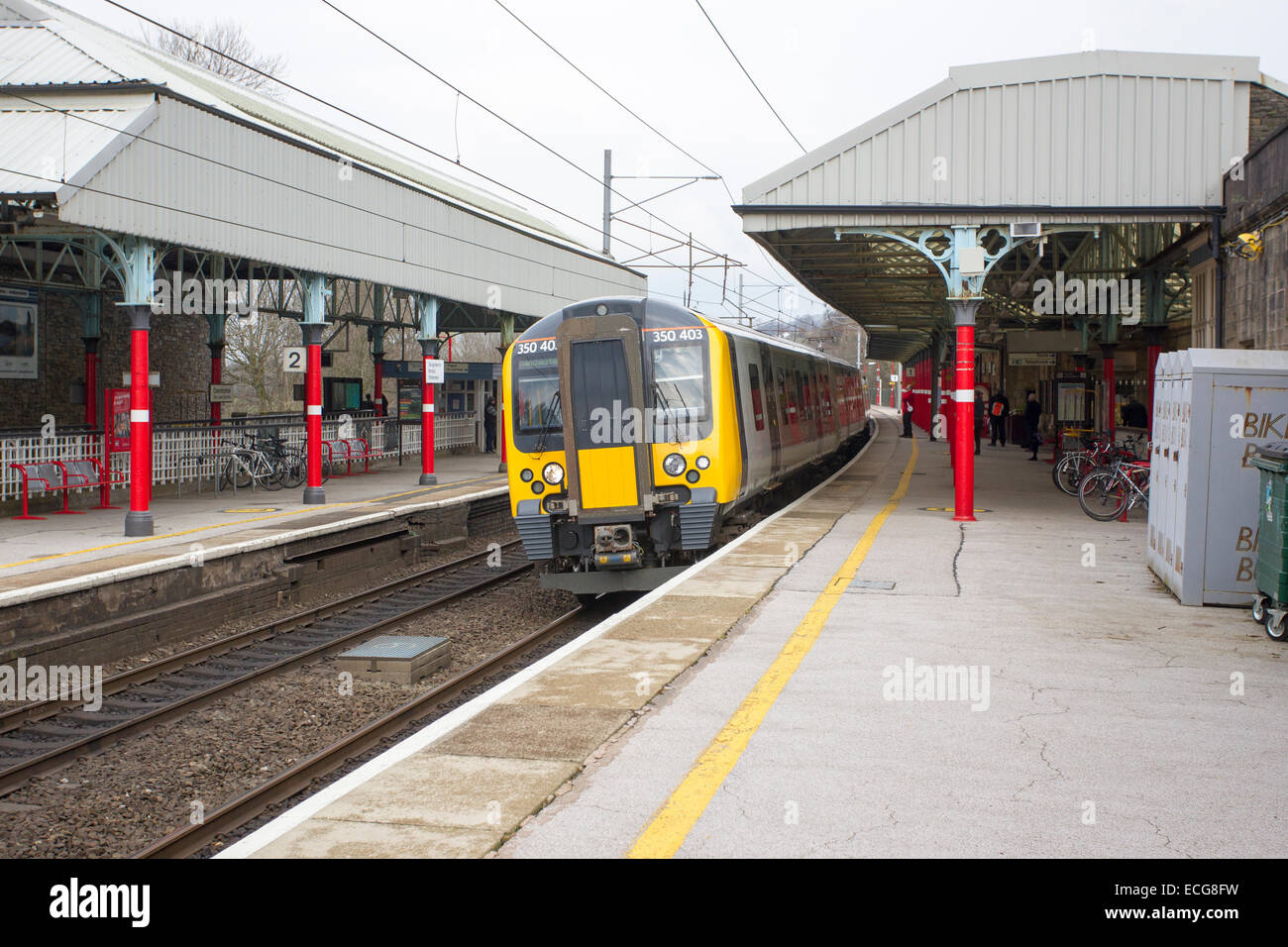 Transpennine express logo hi-res stock photography and images - Alamy