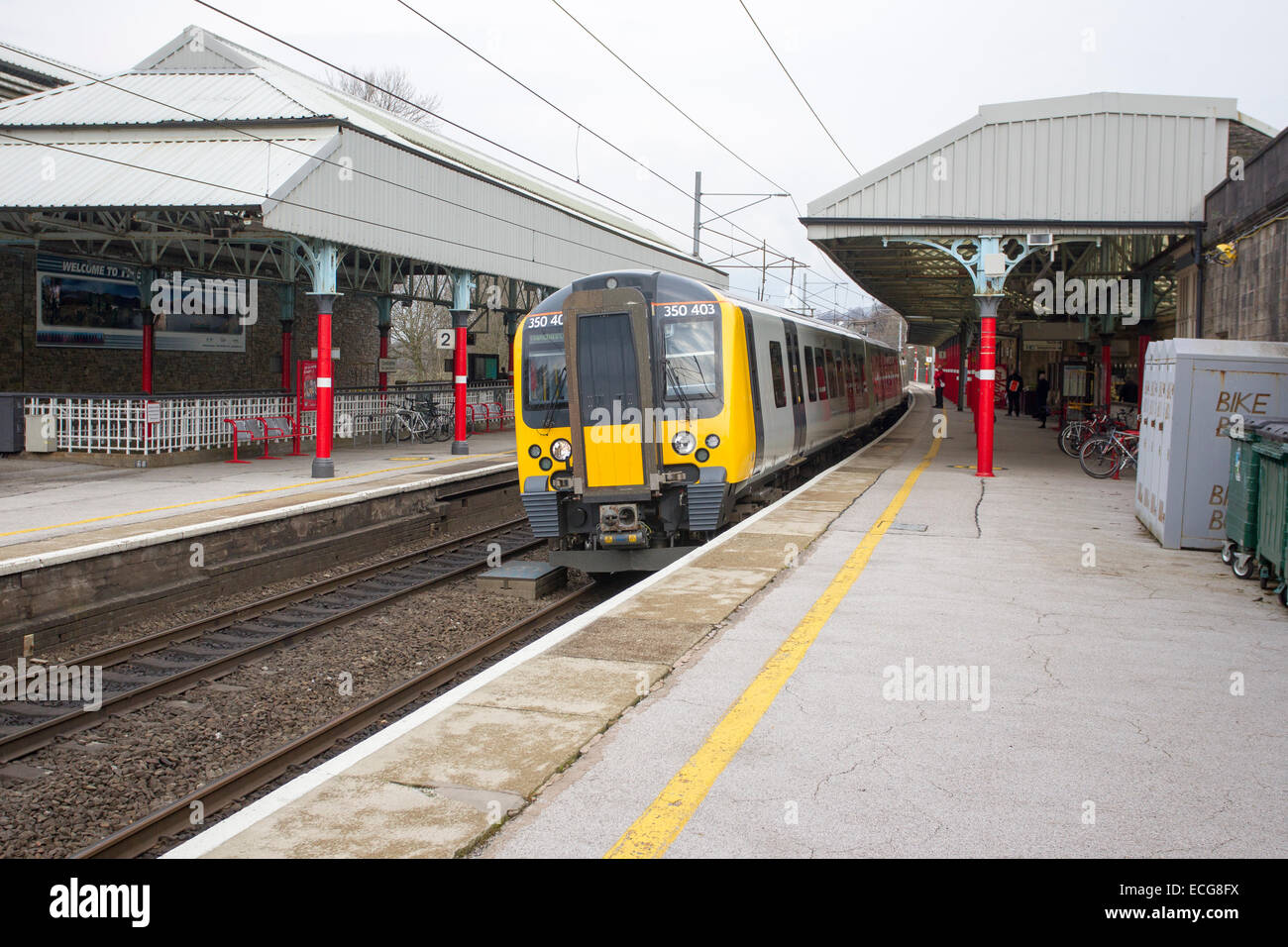 Transpennine express logo hi-res stock photography and images - Alamy