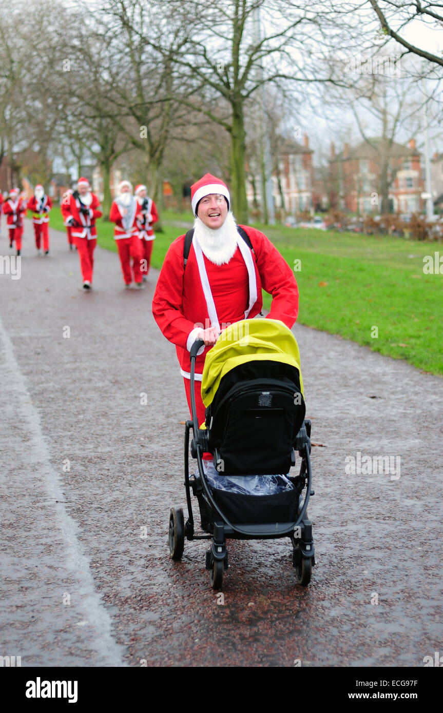 Four santas hi-res stock photography and images - Alamy