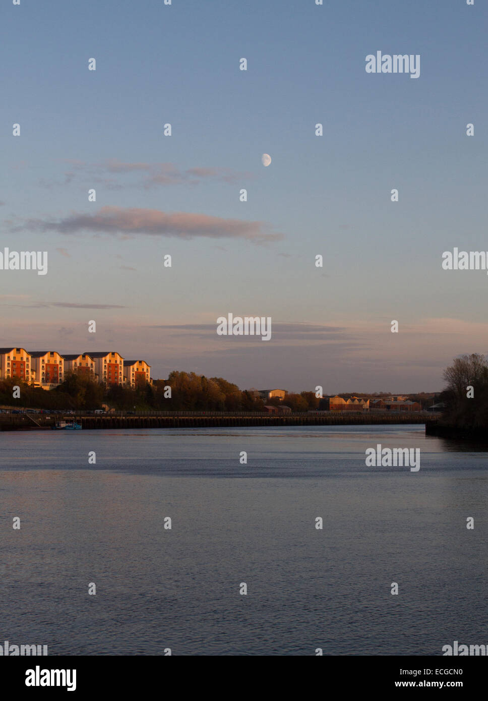 Sunset and Moonrise over the River Tyne Stock Photo - Alamy