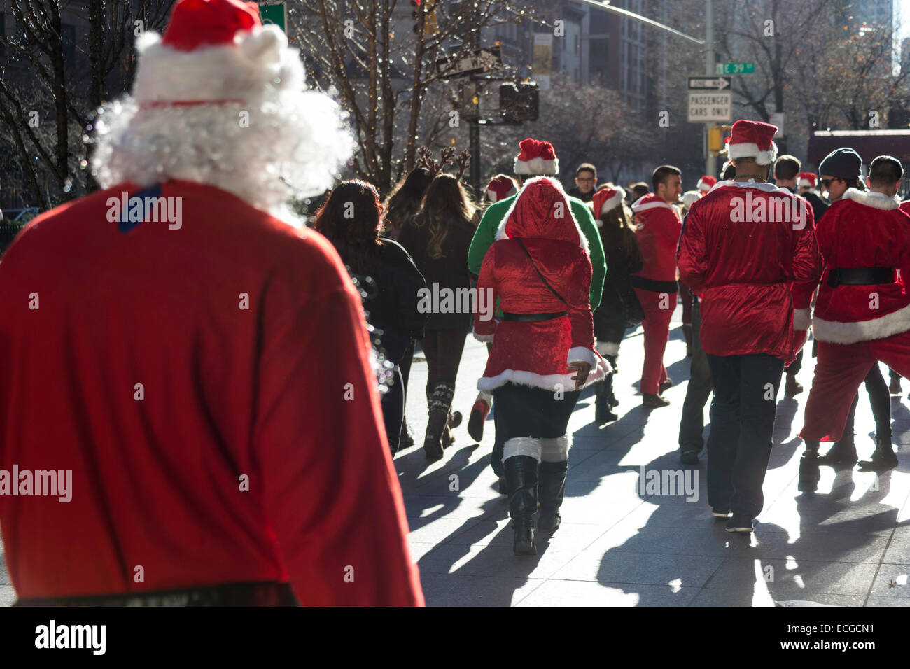 New york city santa con hi-res stock photography and images - Alamy
