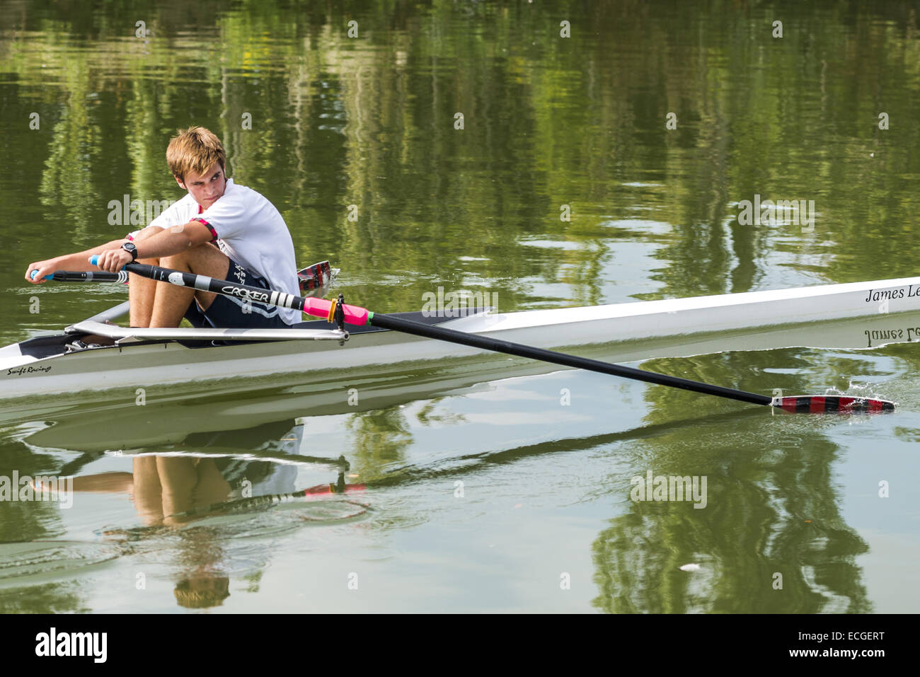 Young male students in Oxford rowing on the River Thames Stock Photo ...