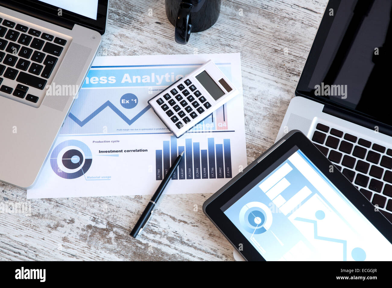 Business Analytics in the office Stock Photo - Alamy
