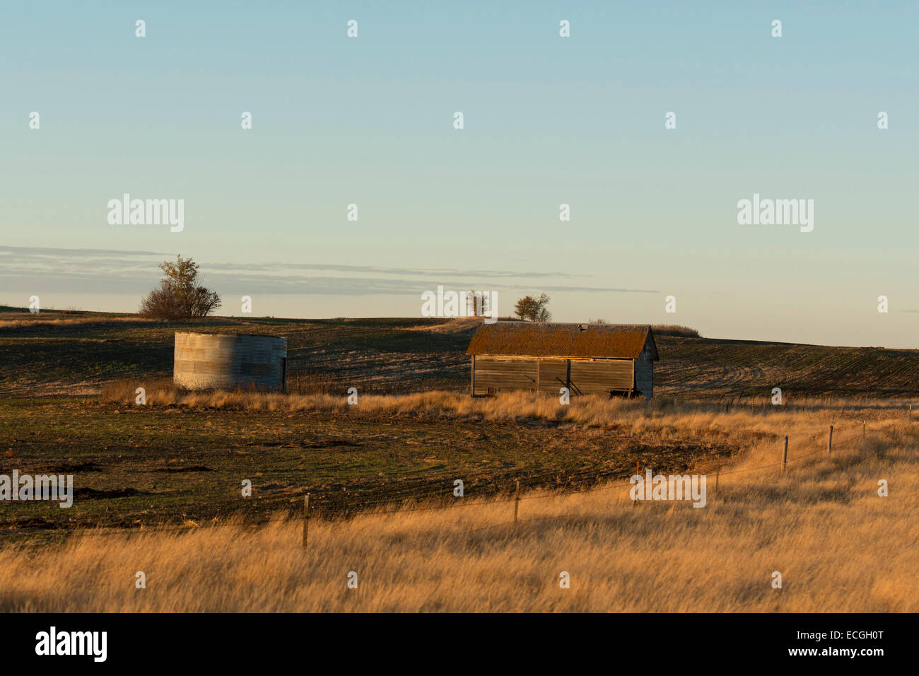 Old Farm on the Prairie Stock Photo - Alamy