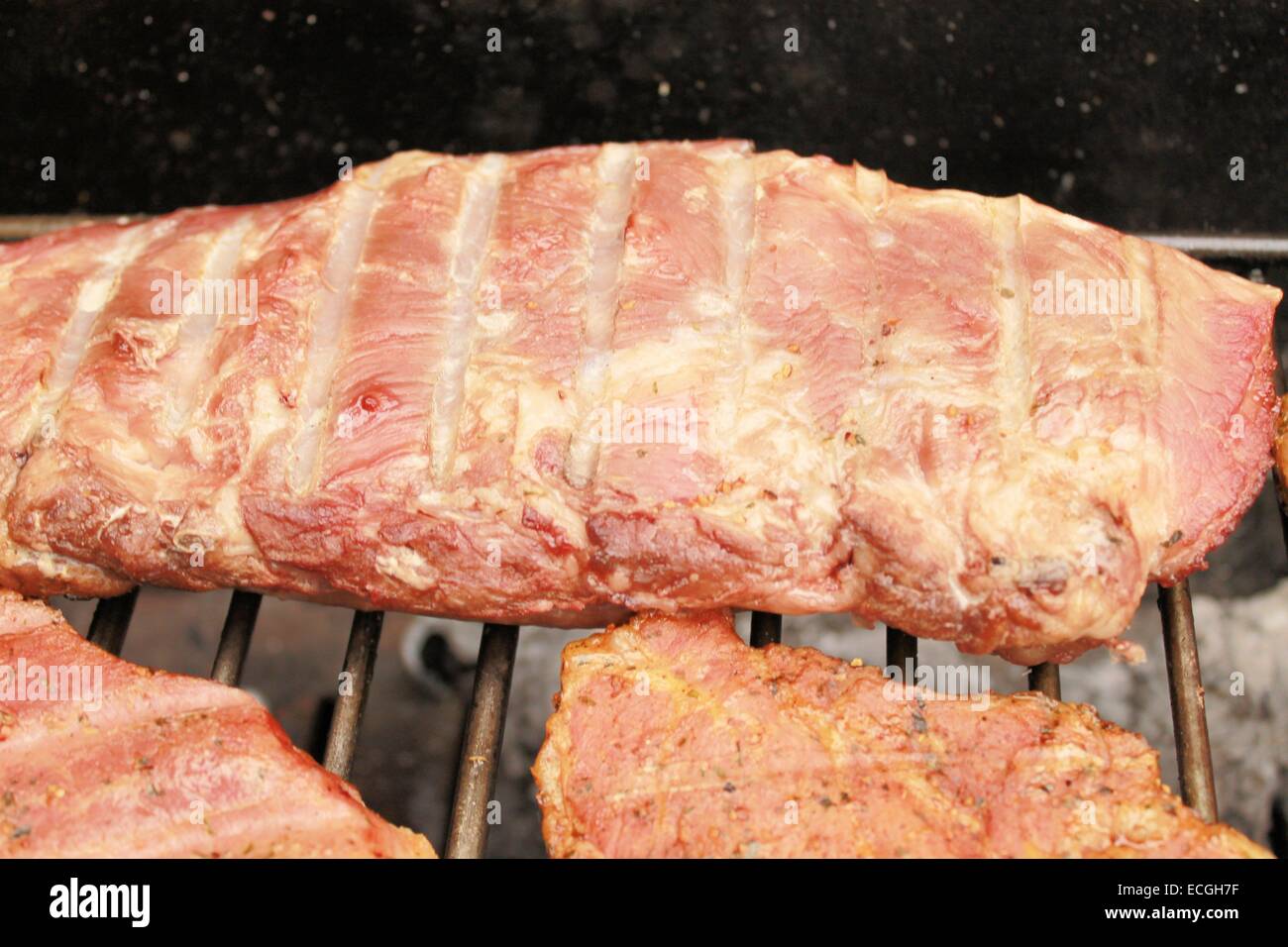 Meat on outdoor grill close hi-res stock photography and images - Alamy