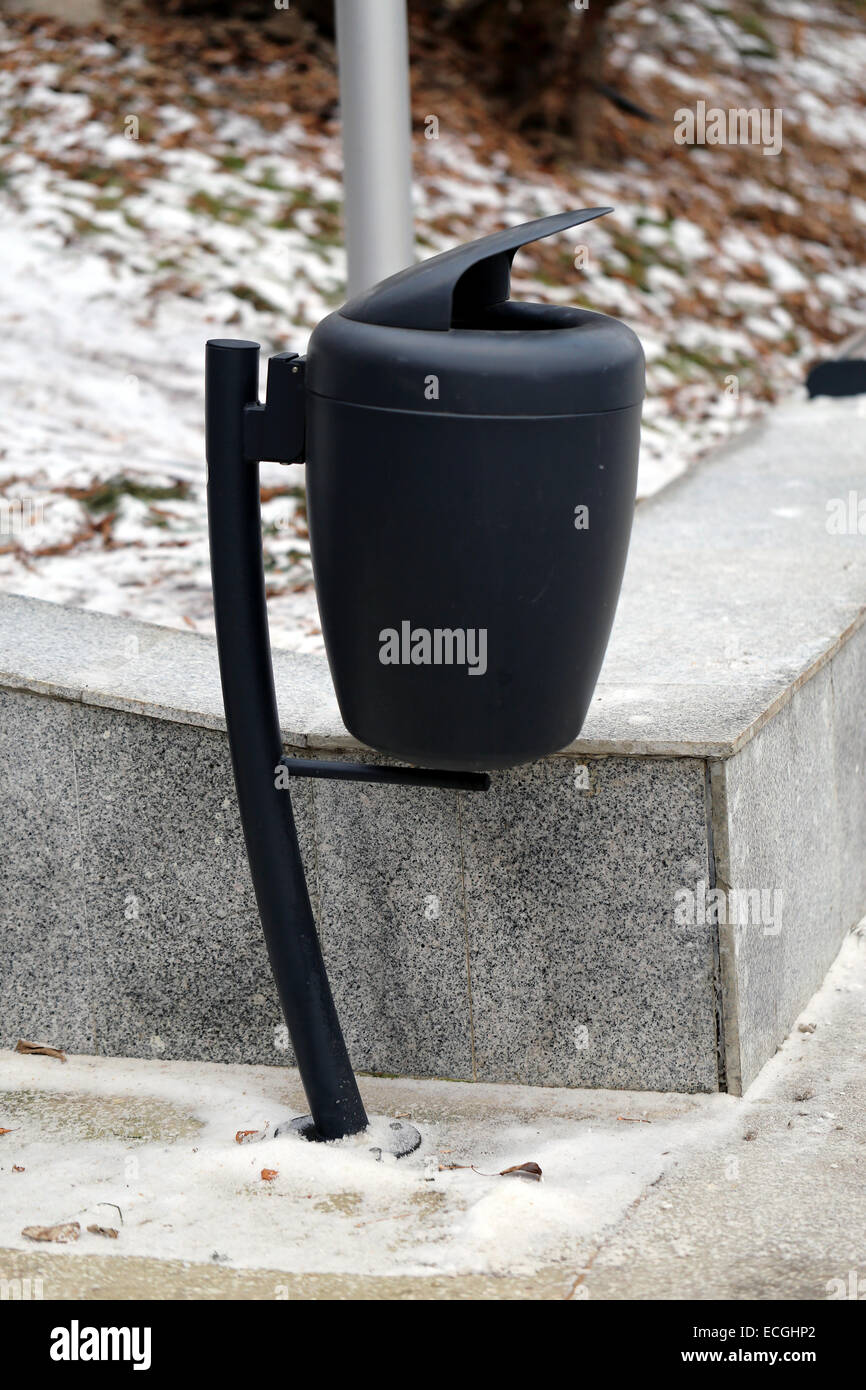 Garbage a cans are photographed close up Stock Photo - Alamy