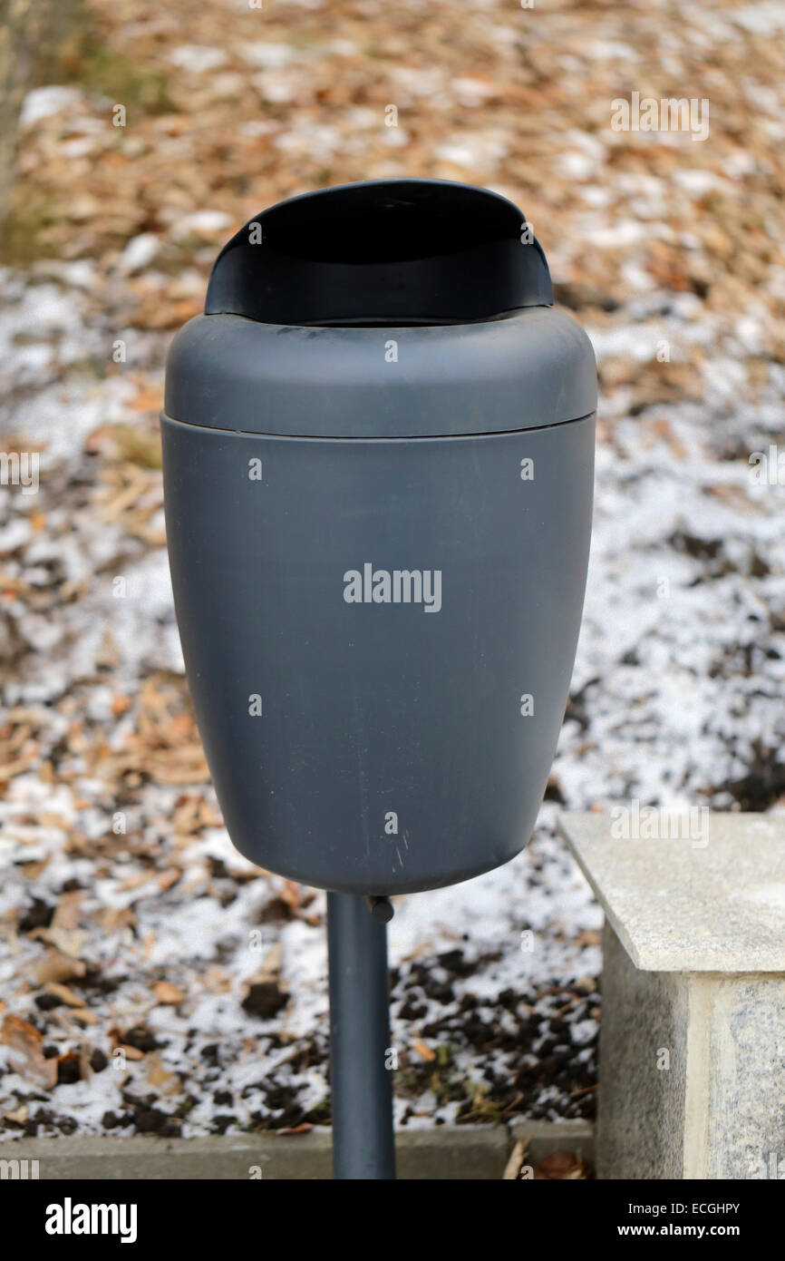 Garbage a cans are photographed close up Stock Photo - Alamy