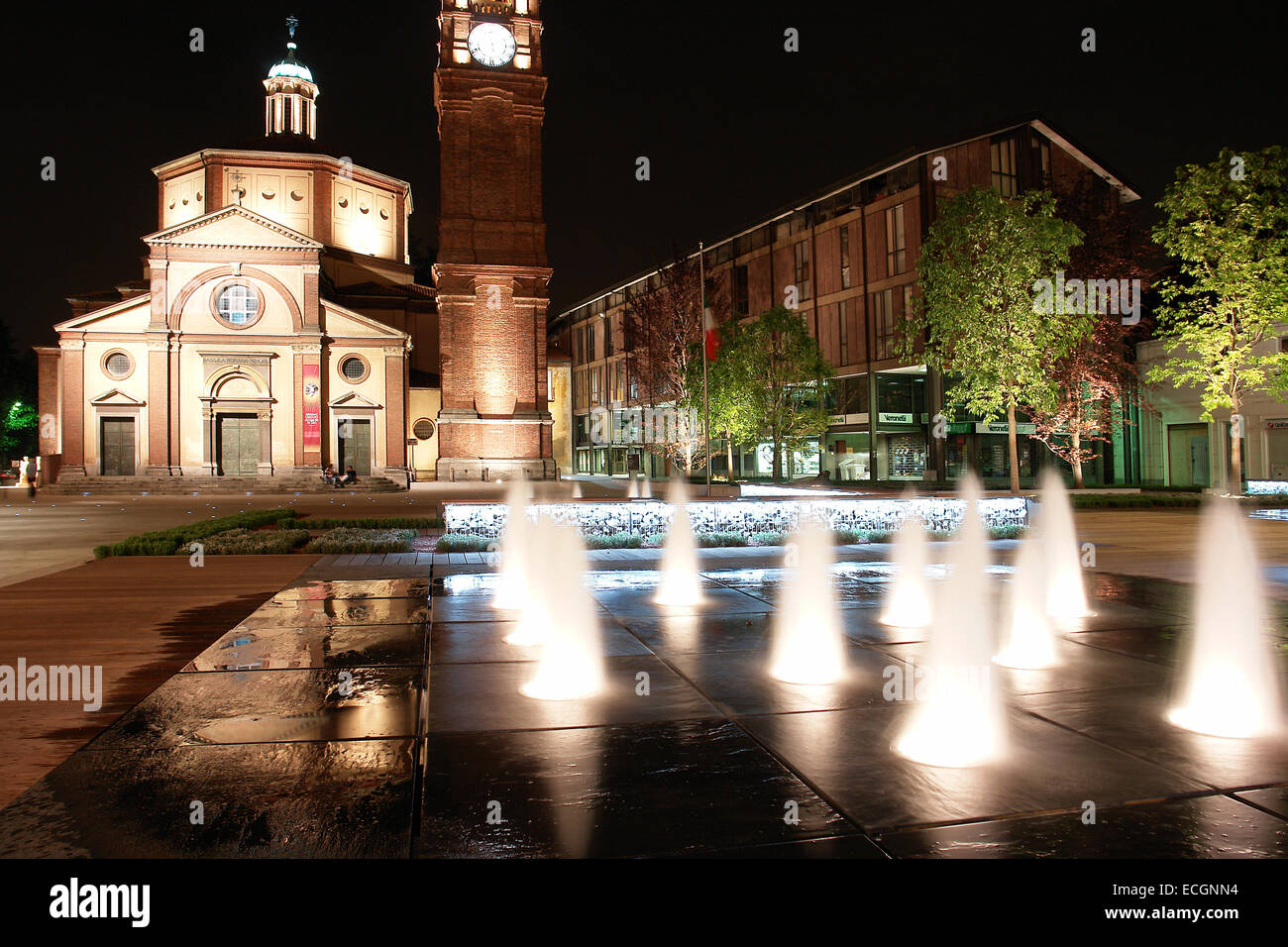 Alberto da giussano statue hi-res stock photography and images - Alamy