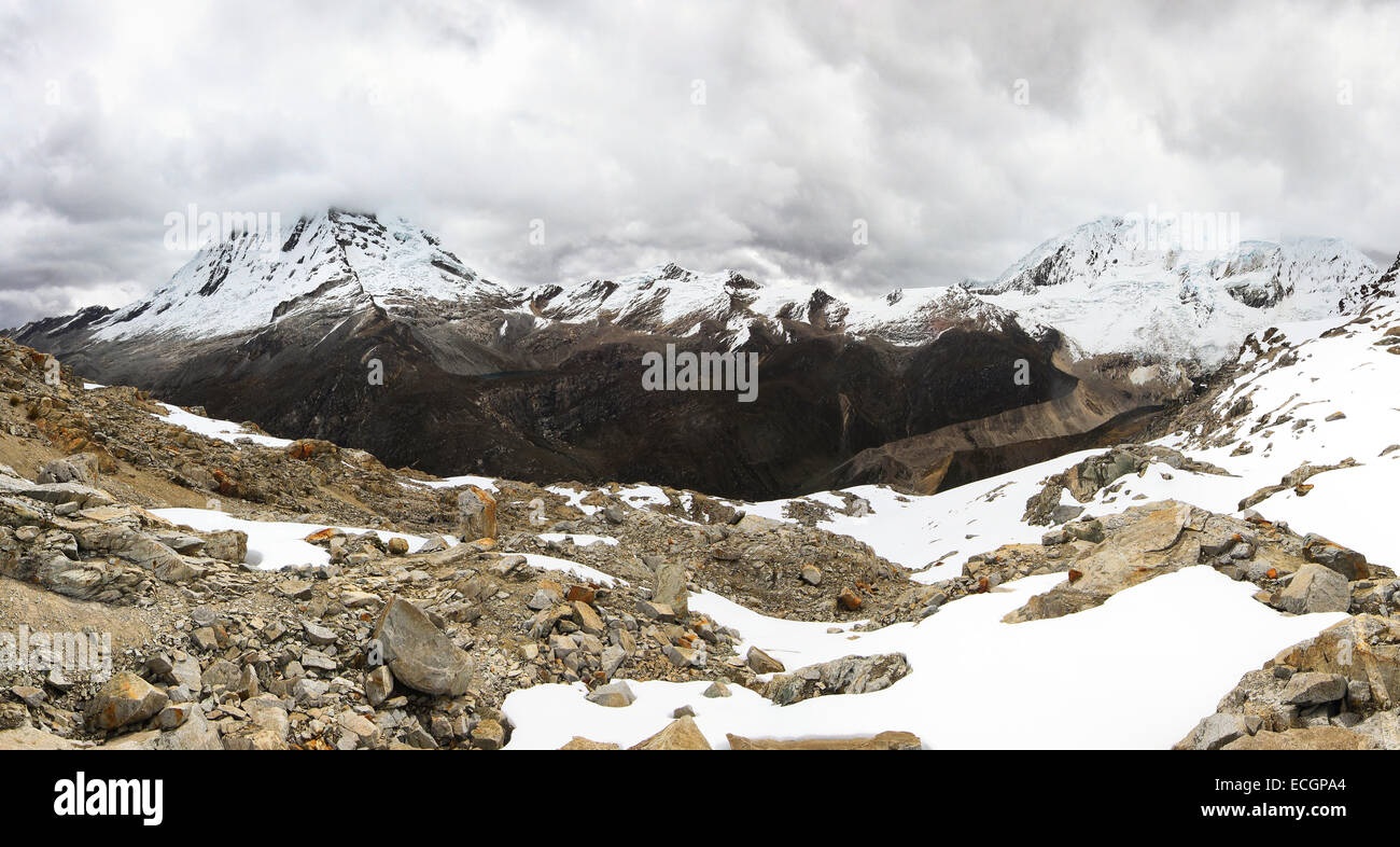 Cordillera blanca hi-res stock photography and images - Alamy