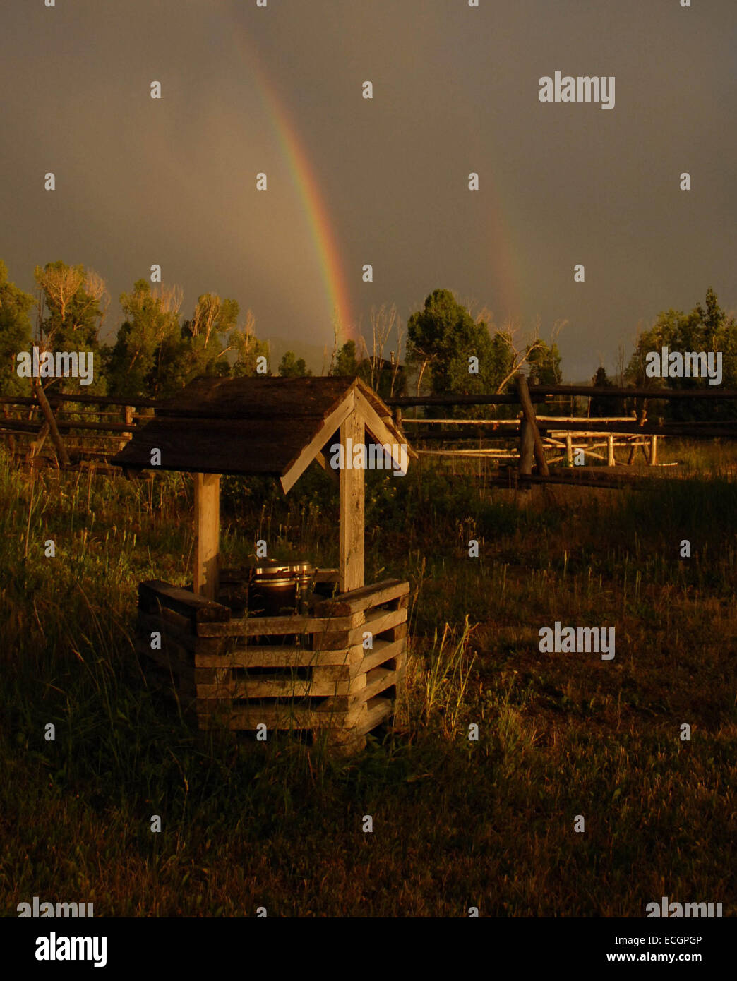 Well cover hi-res stock photography and images - Alamy