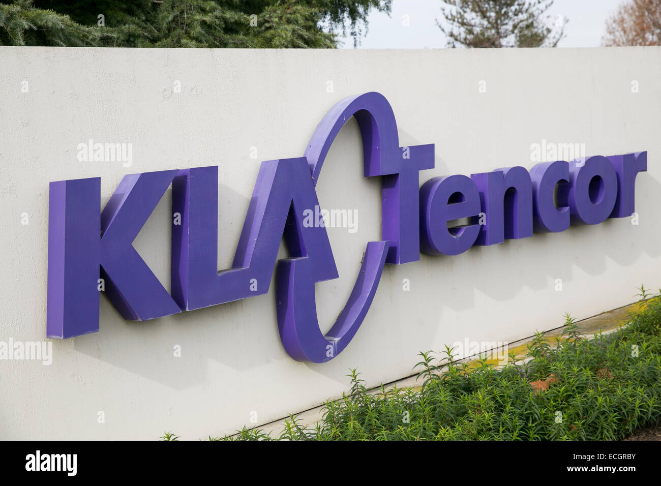 The headquarters campus of TLA-Tencor Stock Photo - Alamy