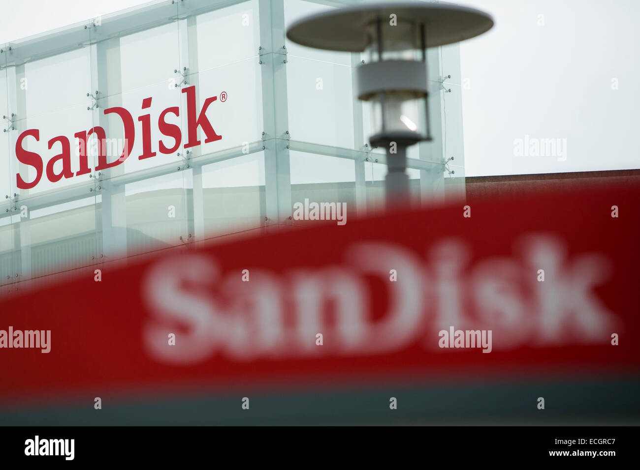 Headquarters campus hi-res stock photography and images - Alamy